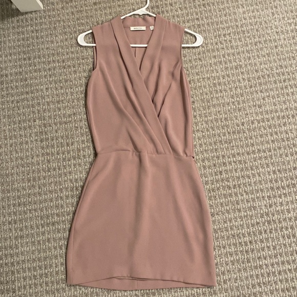 Aritzia | Dresses | Aritzia Light Pink Dress | Poshmark